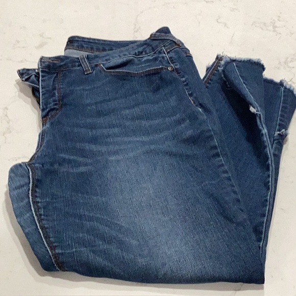 Signature Studio | Jeans | Signature Studio Jeans | Poshmark